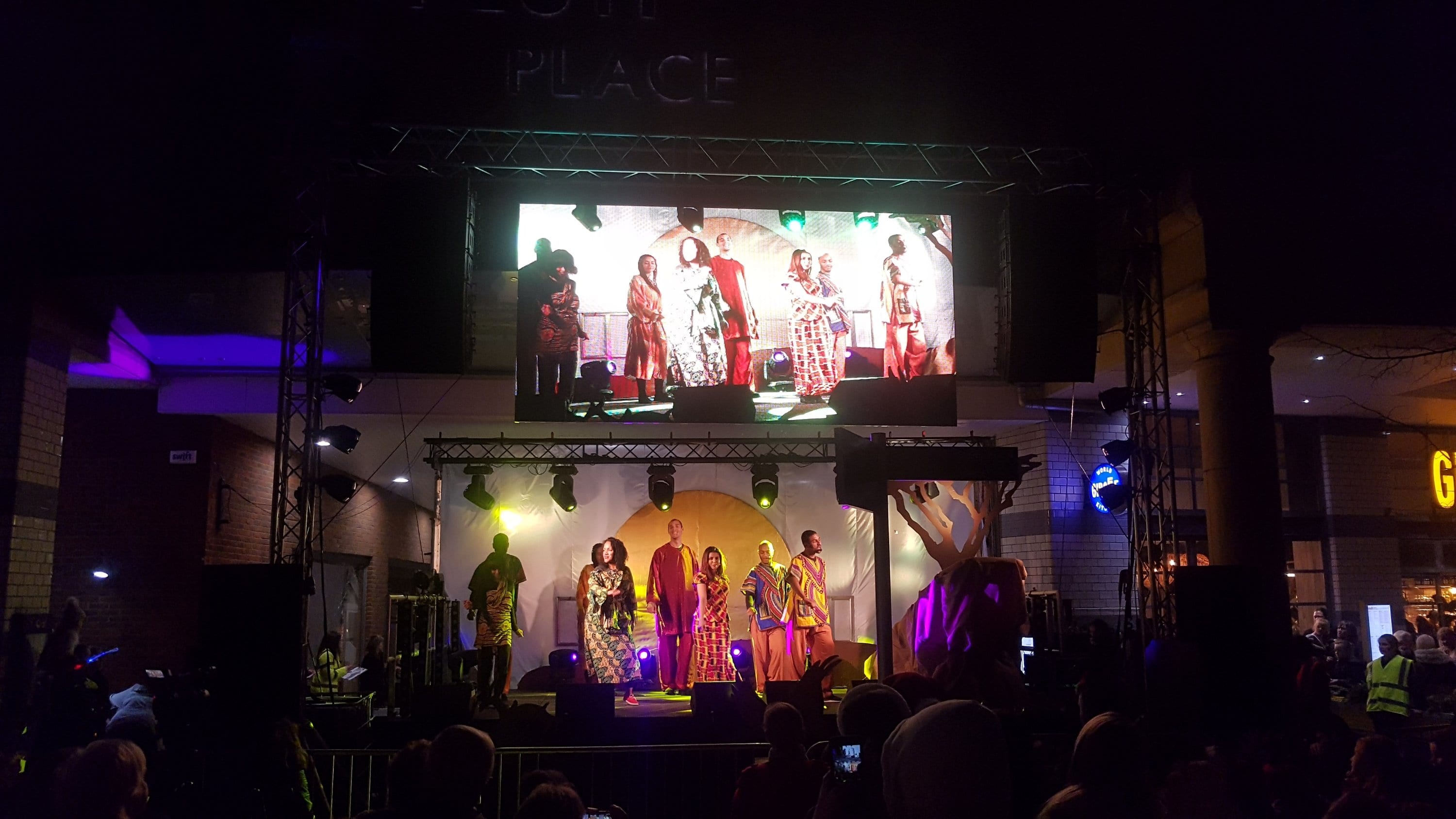 Christmas lights Basingstoke - Dancing On Stars